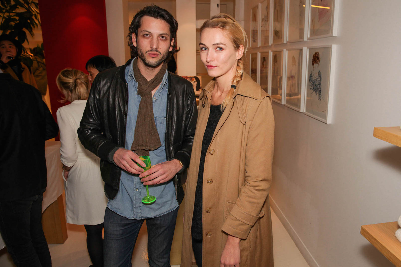 Vernissage Annabel Briens - Portraits of artists - en - Say Who