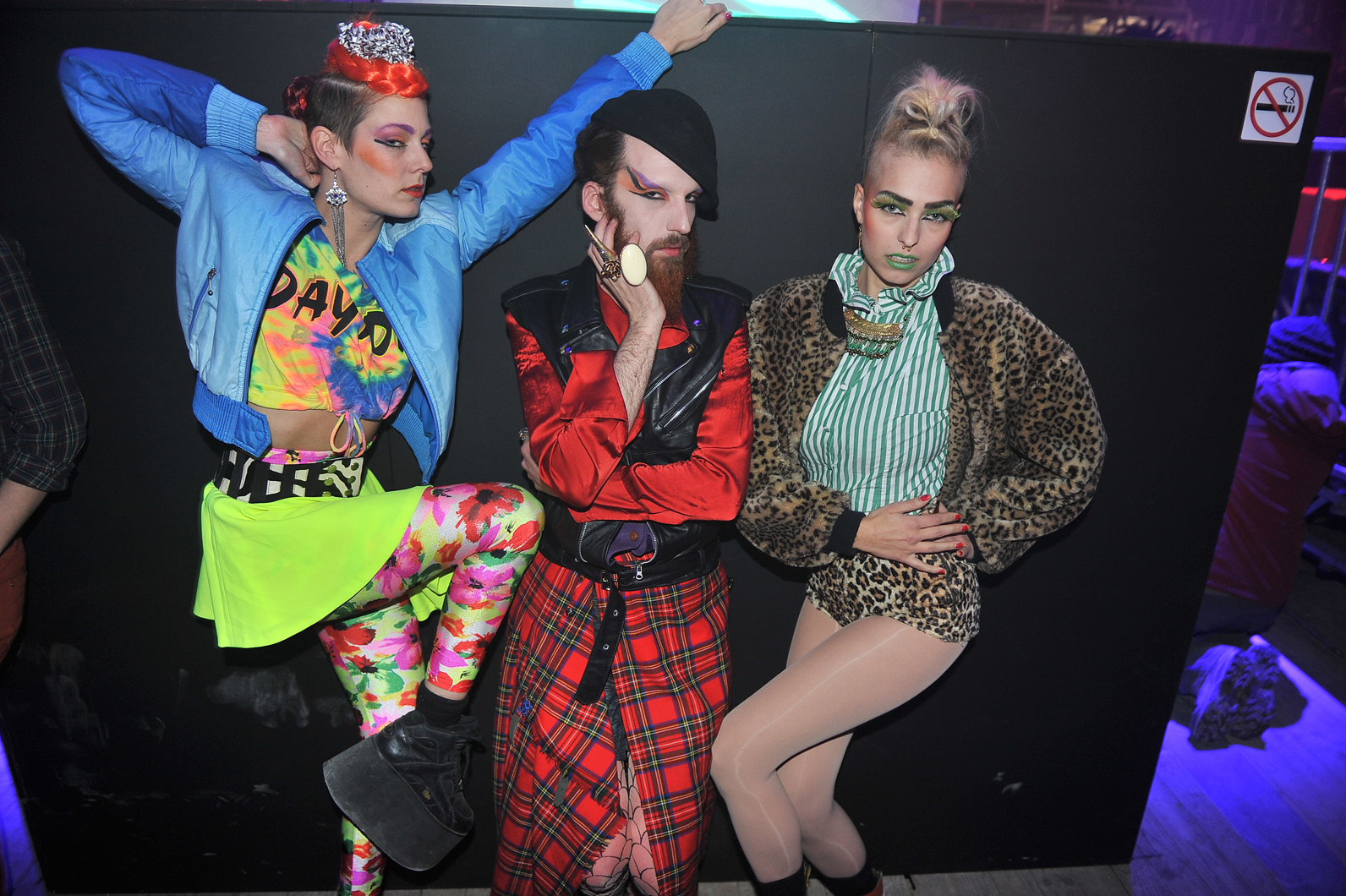 Crazy Club - en - Say Who