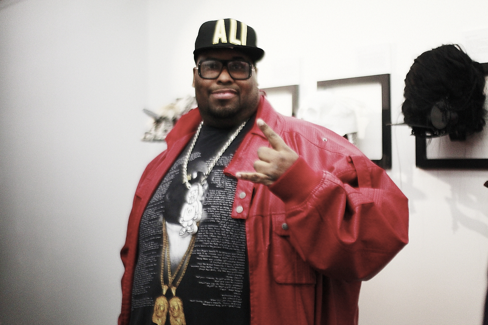 New Era Introducing Opening - en - Say Who