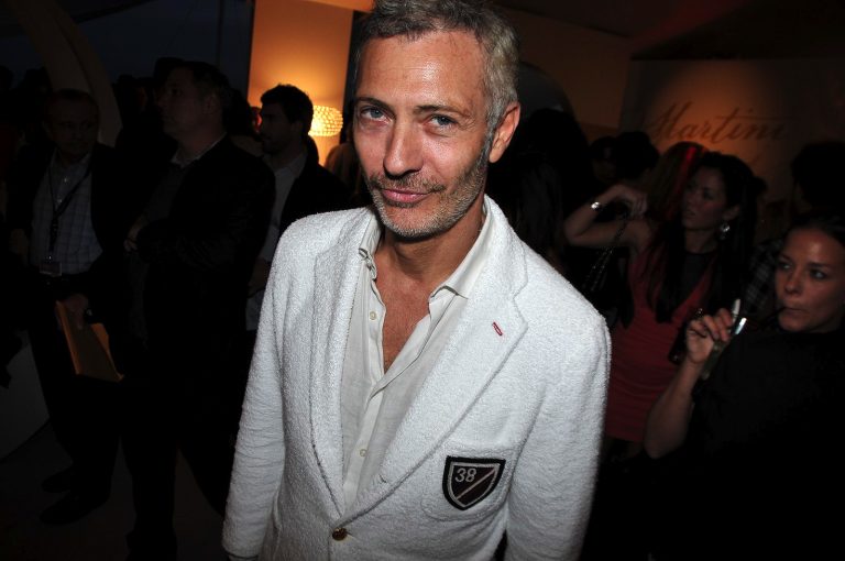 Say Who - Dan Marie Rouyer