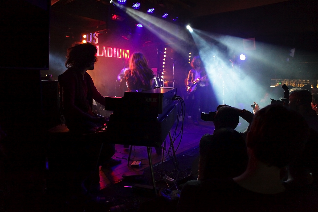 When you're strange party - en - Say Who