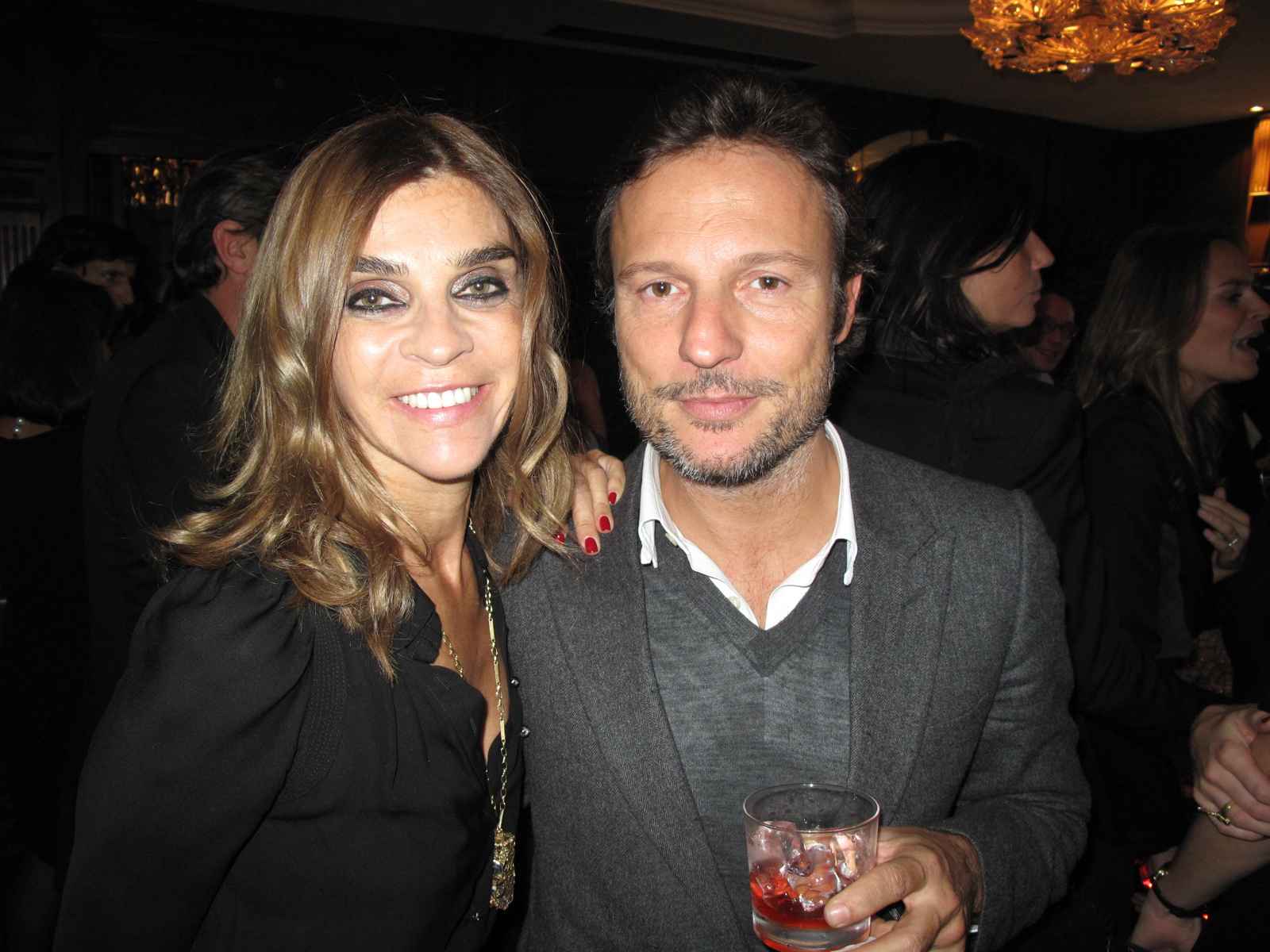 Opening Vogue bar - en - Say Who