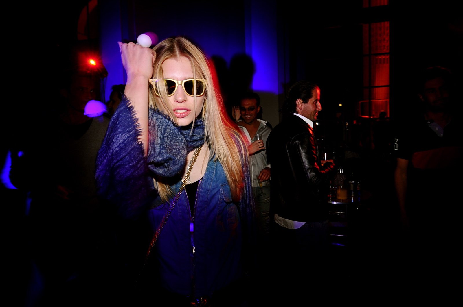 Demolition Party - en - Say Who