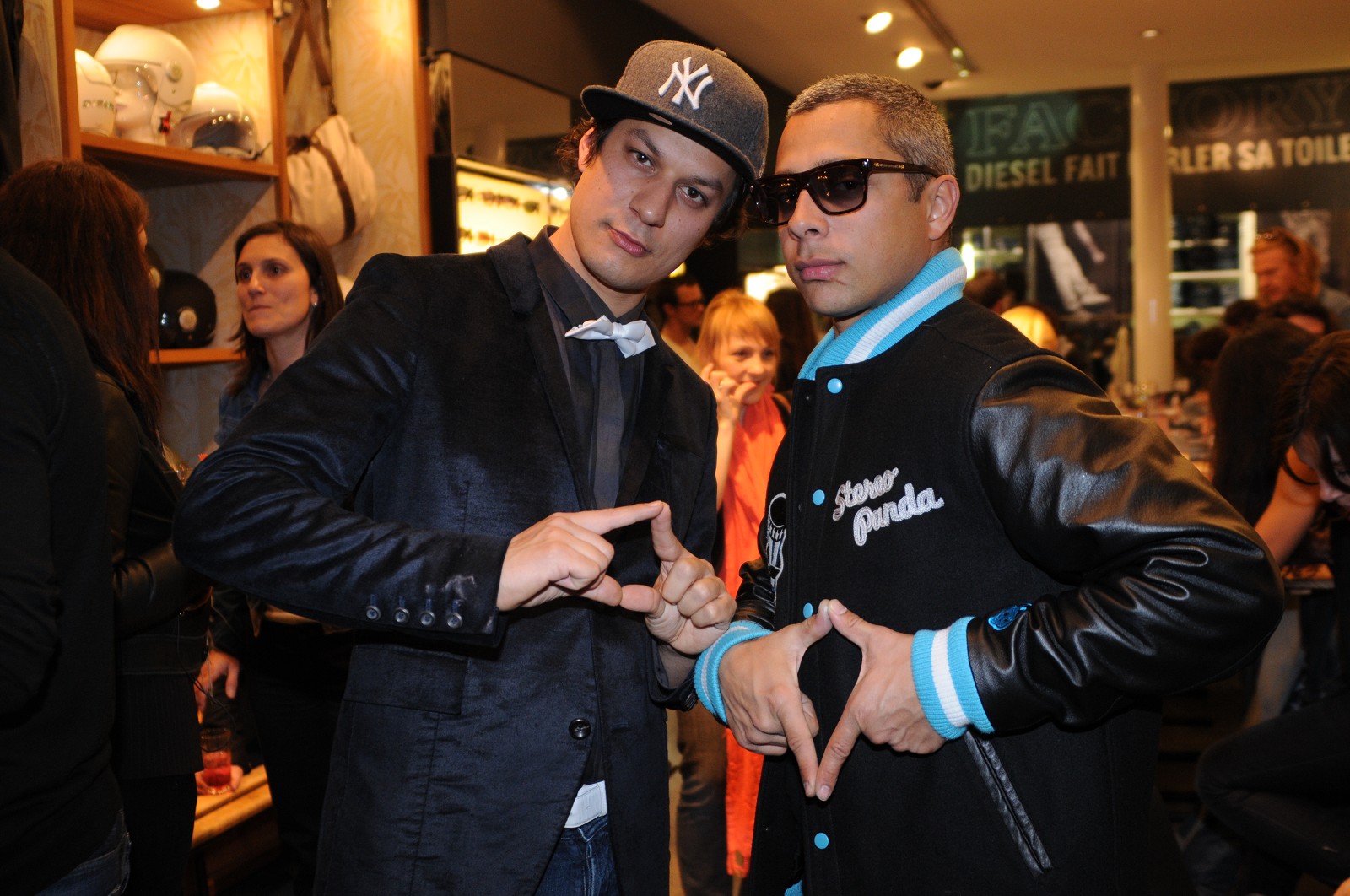 Diesel makes his Jeans canvas speak - en - Say Who