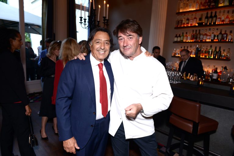 Say Who - André Messika