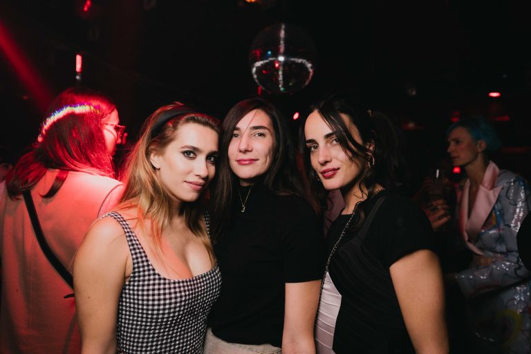 The xx mixe pour le magazine System au Petit Palace | Say Who