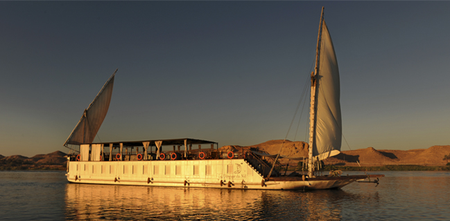 Lake Nasser X La Flâneuse du Nil: the Enchanted River - Say Who - le ...