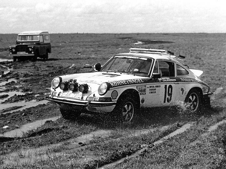 Porsche 911 ST Rally X Gooding&co : out of Africa