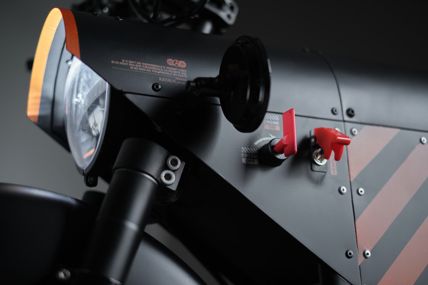 The Arsenal Garage X Katalis EV : la belle allure electrique