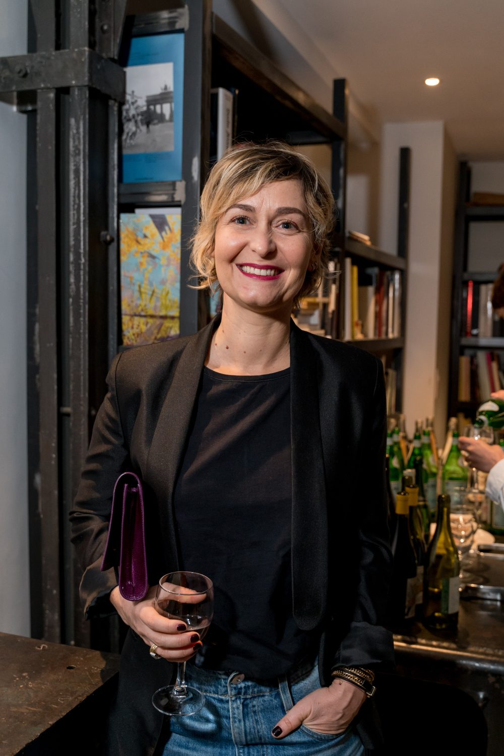 Say Who - Isabelle Constant