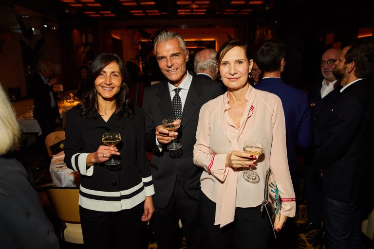 Say Who - Anne Desnos-Bré