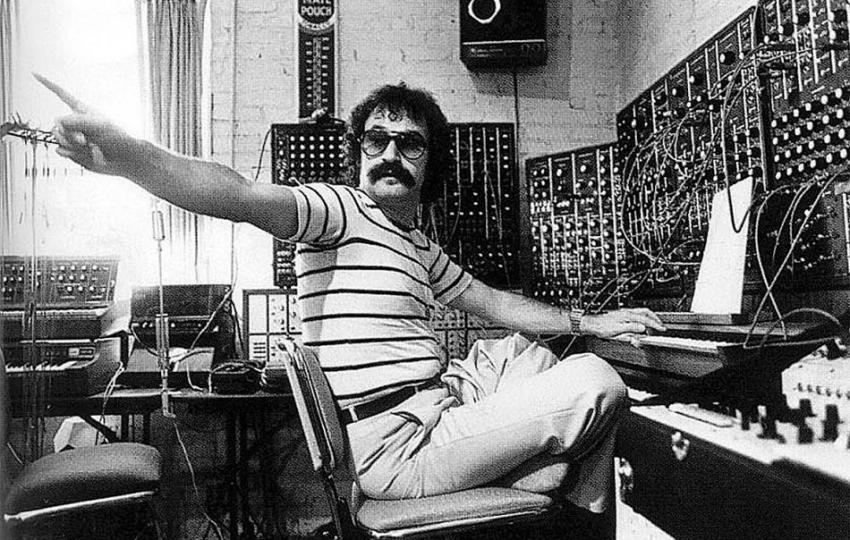 Giorgio Moroder x Cizeta V16 : l’auto-radio