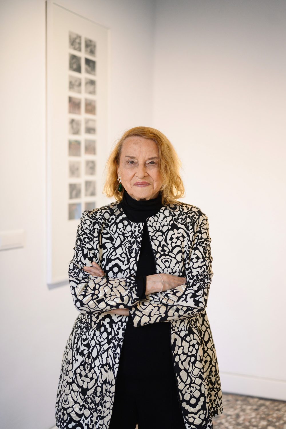 Say Who - Anna Bella Geiger_@r