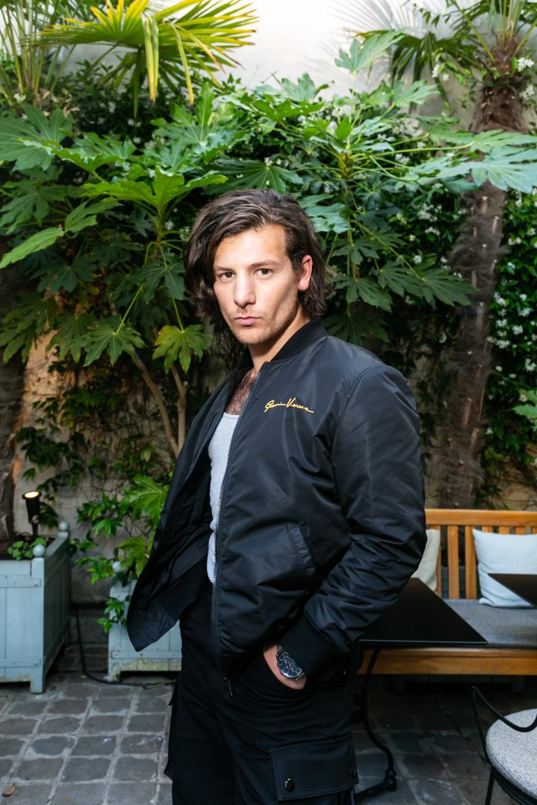 24S.com célèbre le gagnant du Prix LVMH, Steven-Stokey Daley - Say Who