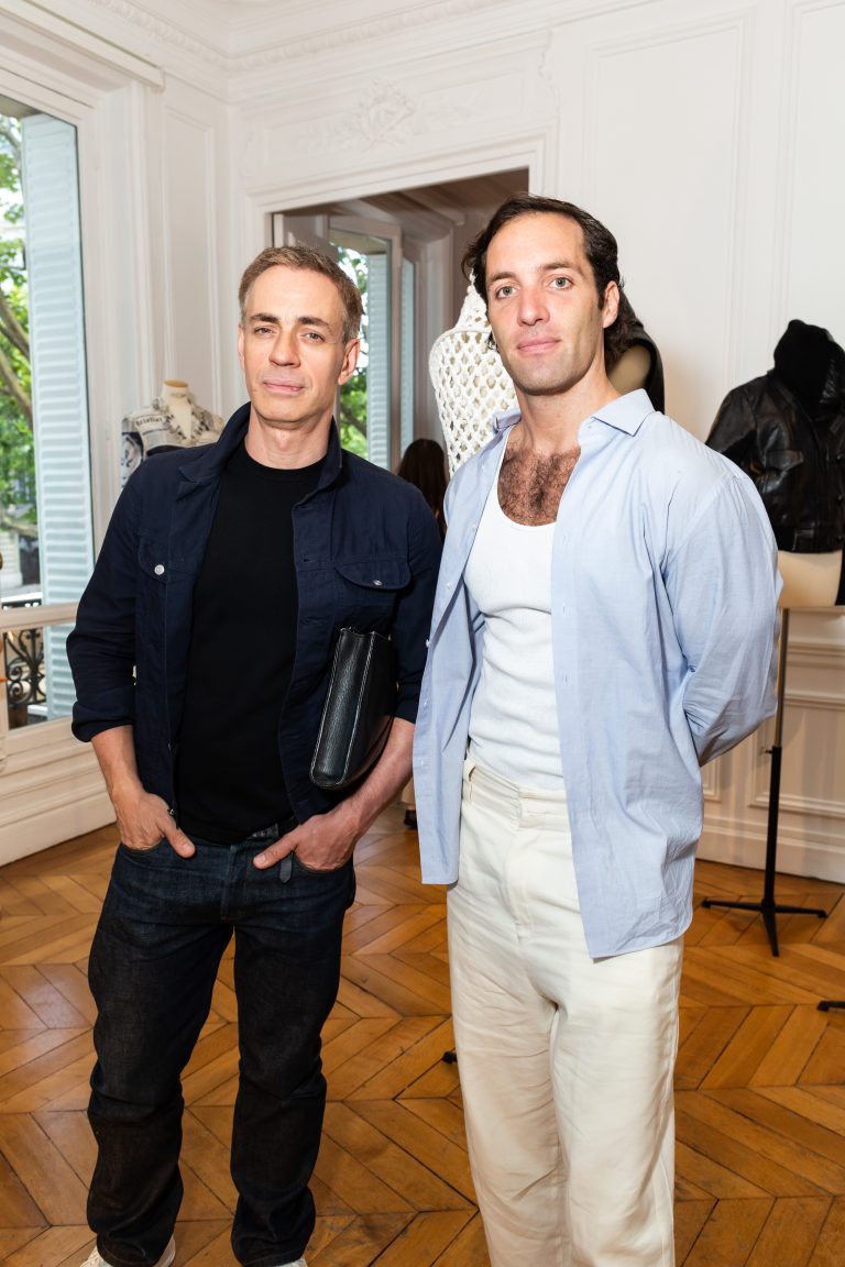 "Behind the Seams": Alex Fury shows for the first time his fashion ...