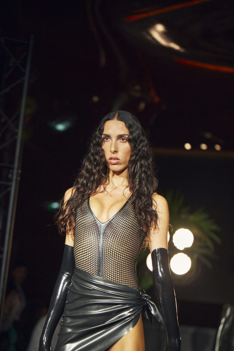 Say Who - Raya Martigny