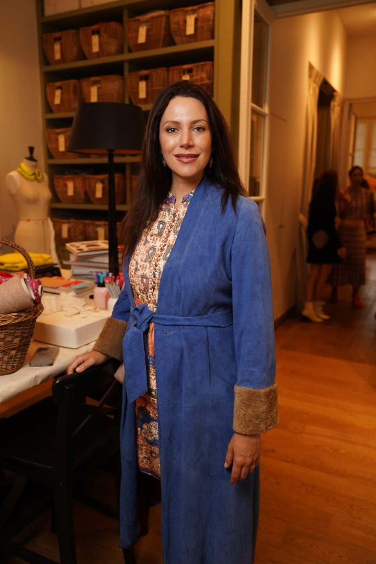 Molli 1886 reveals its fabulous studio to a few friends- Say Who