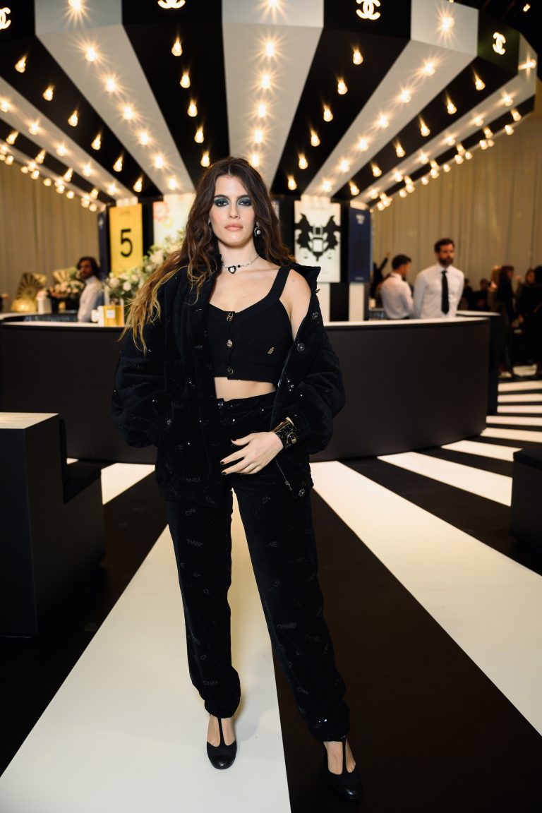 Chanel fait son numéro au Grand Palais éphémère de Paris - en - Say Who