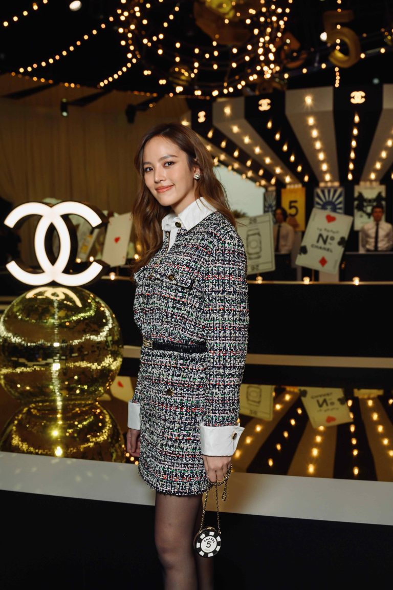 Chanel fait son numéro au Grand Palais éphémère de Paris - en - Say Who