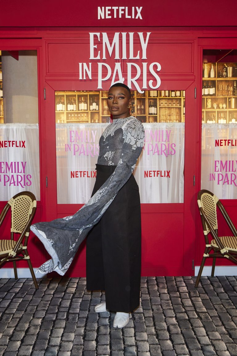 Emily is back in paris